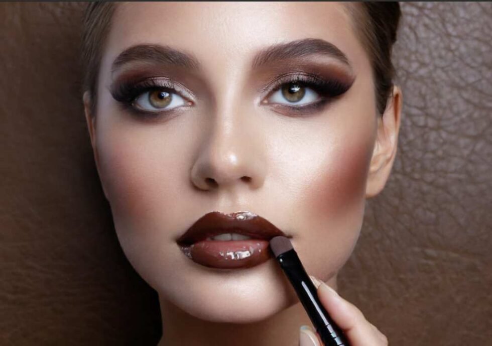 11 Best Fall 2023 Makeup Trends: A Colorful and Bold Season